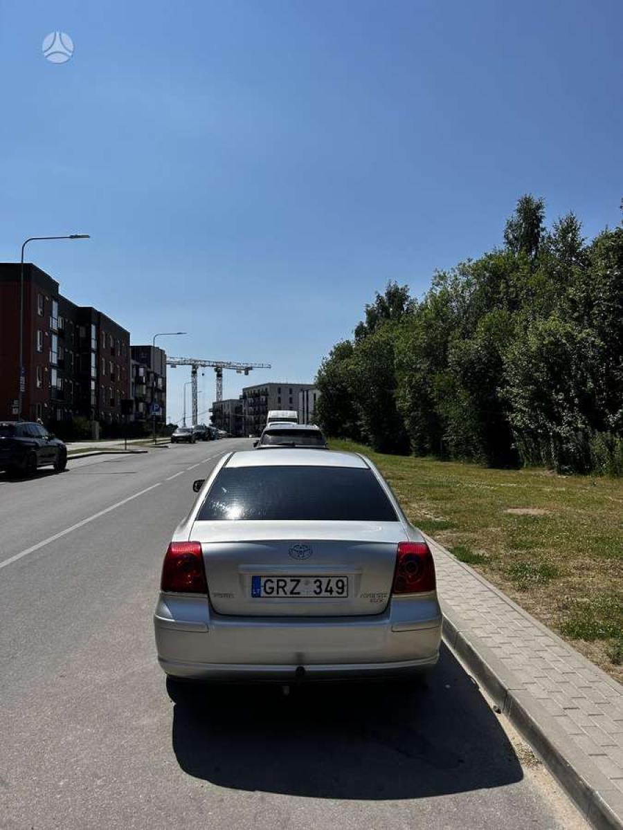 Серый Тойота Авенсис 2003 в Вильнюс, объемом двигателя 2.00 л и пробегом 270 тыс. км за 1349 €, фото 6 на AUTOMOTO.COM.LV