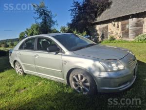 Grey Toyota Avensis 2003 in Saldus, with an engine capacity of 1.90 L and mileage of 297 thousand km for 500 €, photo  on AUTOMOTO.COM.LV