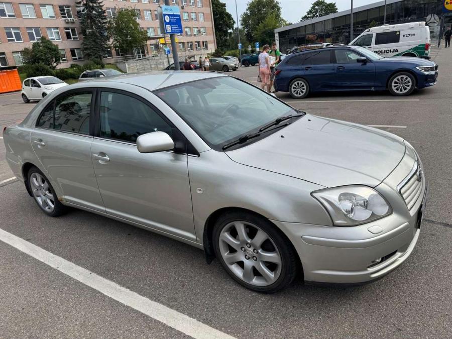 Серый Тойота Авенсис 2003 в Вильнюс, объемом двигателя 2.00 л и пробегом 175 тыс. км за 1300 €, фото 6 на AUTOMOTO.COM.LV