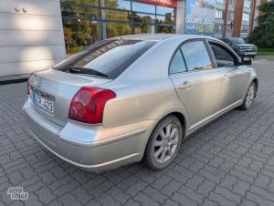 Grey Toyota Avensis 2003 in Klaipeda, with an engine capacity of 2.00 L and mileage of 425 thousand km for 800 €, photo 4 on AUTOMOTO.COM.LV