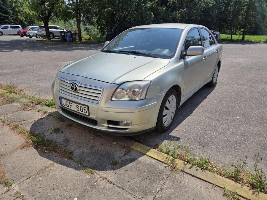 Pelēks Toyota Avensis 2003 Alīta, ar dzinēja tilpumu 2.00 L un nobraukumu 395 tūkst. km par 1450 €, foto 1 vietnē AUTOMOTO.COM.LV