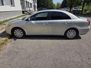 Pelēks Toyota Avensis 2003 Alīta, ar dzinēja tilpumu 2.00 L un nobraukumu 395 tūkst. km par 1450 €, foto 3 vietnē AUTOMOTO.COM.LV