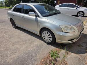 Pelēks Toyota Avensis 2003 Alīta, ar dzinēja tilpumu 2.00 L un nobraukumu 395 tūkst. km par 1450 €, foto 6 vietnē AUTOMOTO.COM.LV