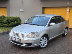 Pelēks Toyota Avensis 2004 Viļņa, ar dzinēja tilpumu 2.00 L un nobraukumu 350 tūkst. km par 1250 €, foto  vietnē AUTOMOTO.COM.LV