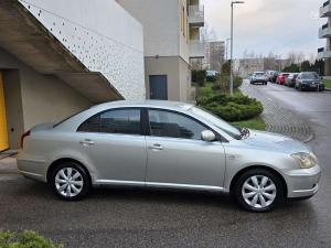 Pelēks Toyota Avensis 2004 Viļņa, ar dzinēja tilpumu 2.00 L un nobraukumu 350 tūkst. km par 1250 €, foto 5 vietnē AUTOMOTO.COM.LV