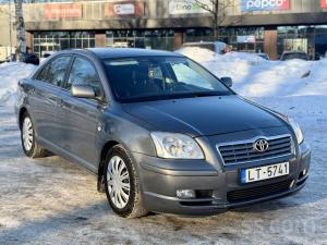 Grey Toyota Avensis 2004 in Riga, with an engine capacity of 2.00 L and mileage of 344 thousand km for 1390 €, photo 2 on AUTOMOTO.COM.LV