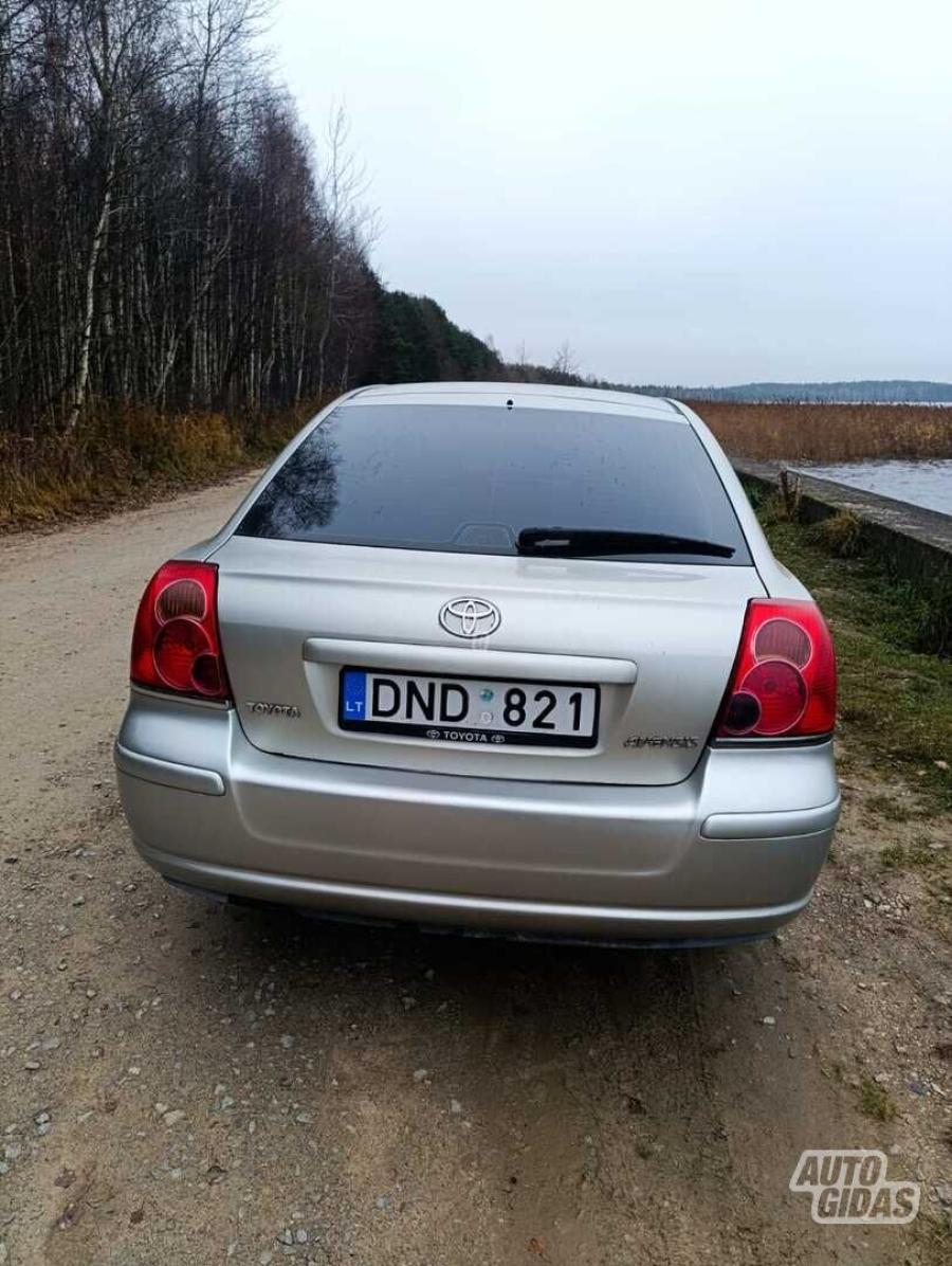 Pelēks Toyota Avensis 2004 Šauļi, ar dzinēja tilpumu 1.80 L un nobraukumu 256 tūkst. km par 2350 €, foto 4 vietnē AUTOMOTO.COM.LV