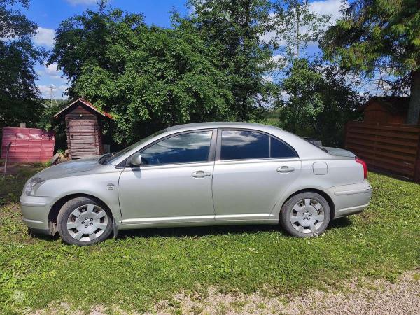Серый Тойота Авенсис 2004 в Рокишкис, объемом двигателя 2.00 л и пробегом 7 тыс. км за 650 €, фото 1 на AUTOMOTO.COM.LV