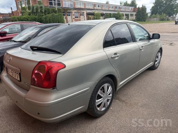 Серый Тойота Авенсис 2004 в Даугавпилс, объемом двигателя 2.00 л и пробегом 275 тыс. км за 1050 €, фото 2 на AUTOMOTO.COM.LV