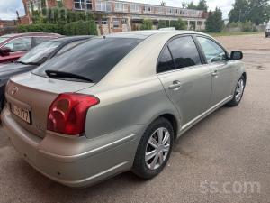 Серый Тойота Авенсис 2004 в Даугавпилс, объемом двигателя 2.00 л и пробегом 275 тыс. км за 1050 €, фото 3 на AUTOMOTO.COM.LV