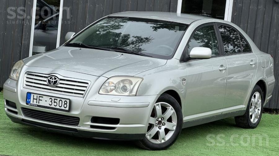 Grey Toyota Avensis 2004 in Riga, with an engine capacity of 2.00 L and mileage of 0 thousand km for 1350 €, photo 3 on AUTOMOTO.COM.LV