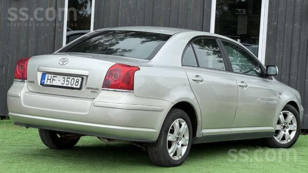 Pelēks Toyota Avensis 2004 Rīga, ar dzinēja tilpumu 2.00 L un nobraukumu 0 tūkst. km par 1350 €, foto 4 vietnē AUTOMOTO.COM.LV