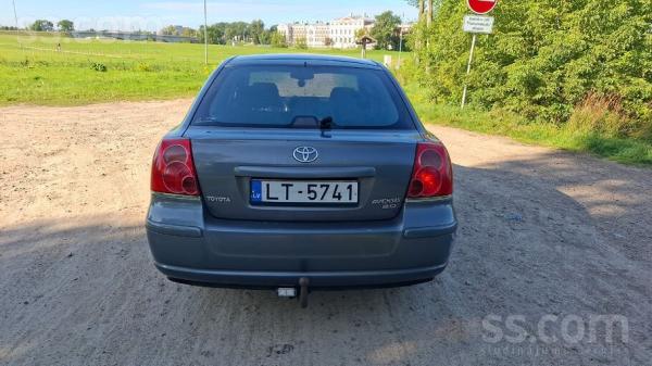 Grey Toyota Avensis 2004 in Jelgava, with an engine capacity of 2.00 L and mileage of 349 thousand km for 850 €, photo 4 on AUTOMOTO.COM.LV