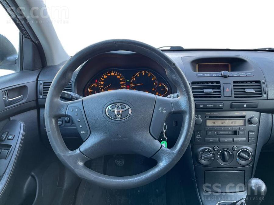 Pelēks Toyota Avensis 2004 Rīga, ar dzinēja tilpumu 1.60 L un nobraukumu 334 tūkst. km par 500 €, foto 10 vietnē AUTOMOTO.COM.LV