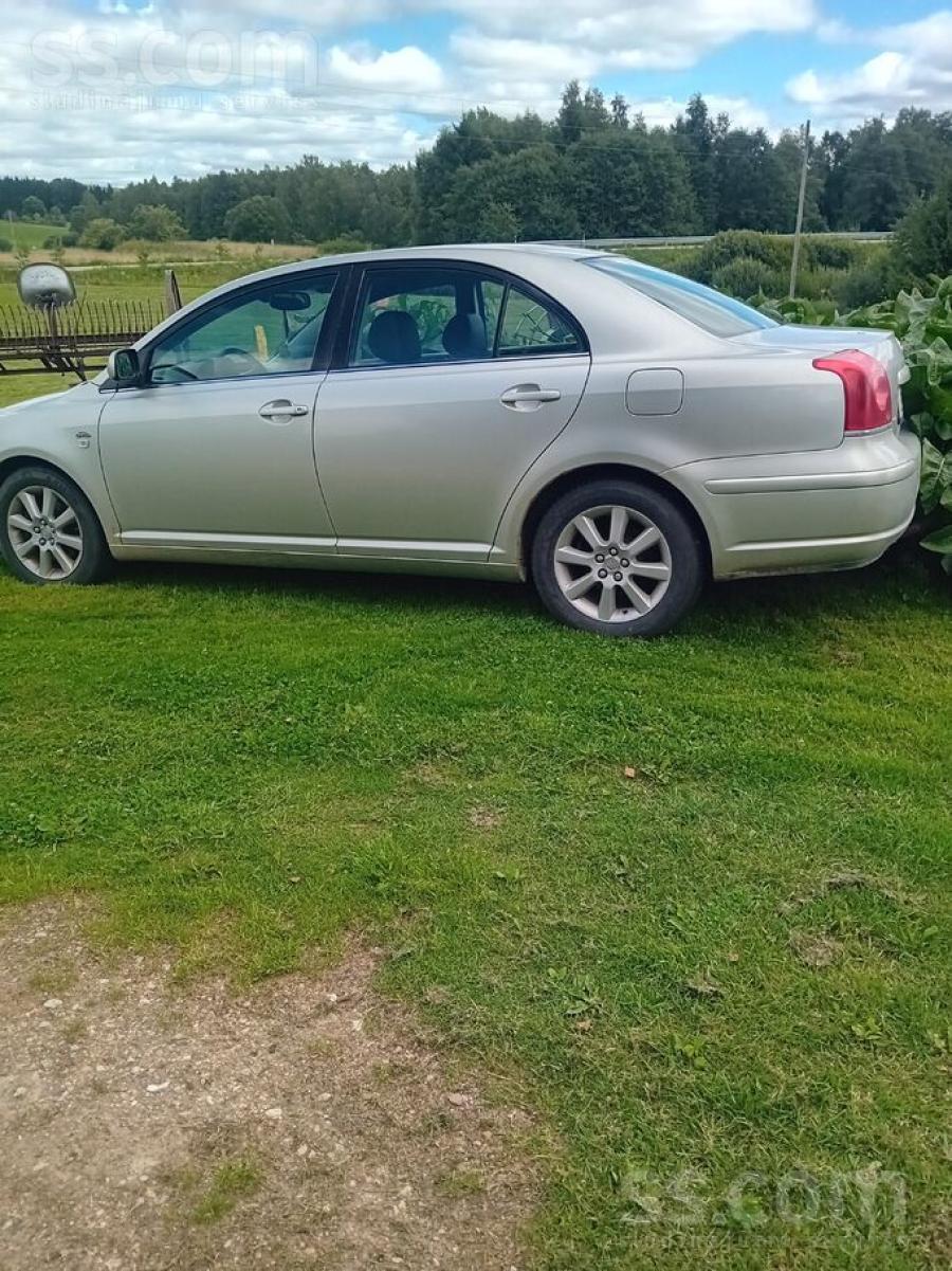 Pelēks Toyota Avensis 2004 Madona, ar dzinēja tilpumu 2.00 L un nobraukumu 300 tūkst. km par 400 €, foto 7 vietnē AUTOMOTO.COM.LV