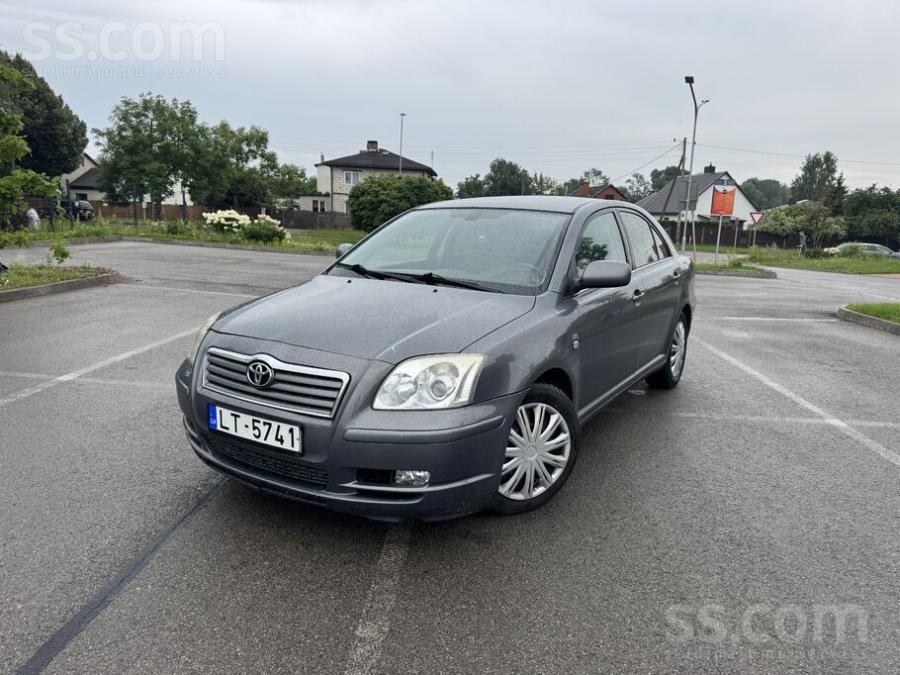 Grey Toyota Avensis 2004 in Jelgava, with an engine capacity of 2.00 L and mileage of 343 thousand km for 1380 €, photo 3 on AUTOMOTO.COM.LV