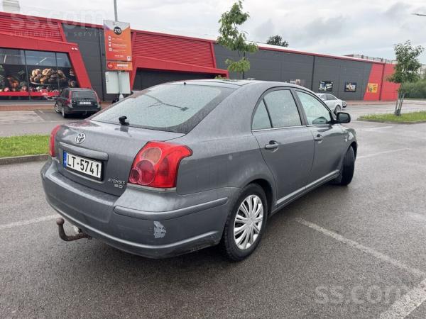 Pelēks Toyota Avensis 2004 Jelgava, ar dzinēja tilpumu 2.00 L un nobraukumu 343 tūkst. km par 1380 €, foto 5 vietnē AUTOMOTO.COM.LV
