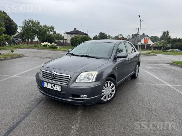 Grey Toyota Avensis 2004 in Jelgava, with an engine capacity of 2.00 L and mileage of 343 thousand km for 1380 €, photo 2 on AUTOMOTO.COM.LV