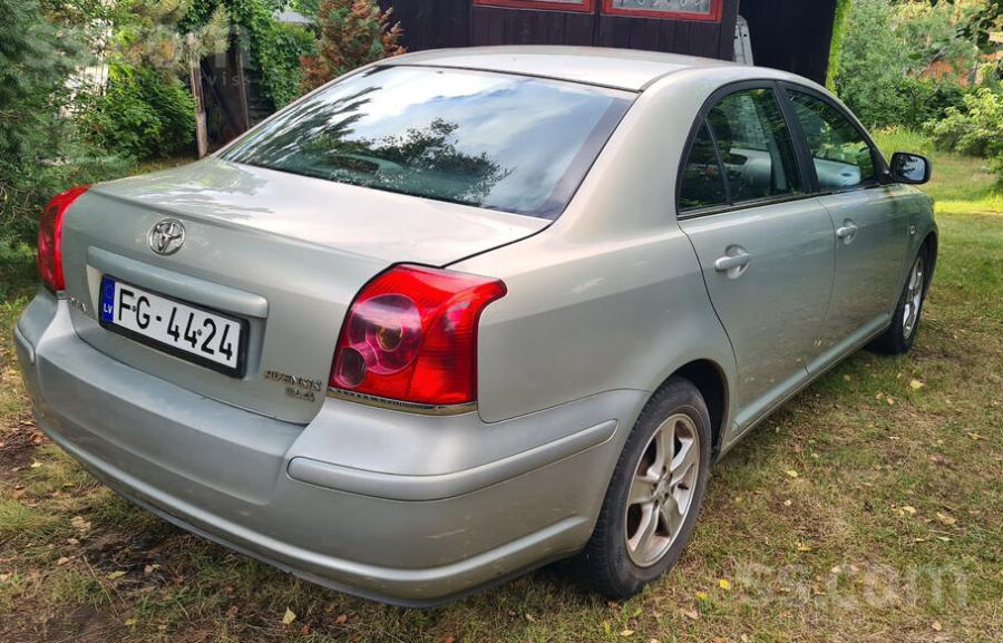Grey Toyota Avensis 2004 in Riga, with an engine capacity of 2.40 L and mileage of 198 thousand km for 2200 €, photo 14 on AUTOMOTO.COM.LV