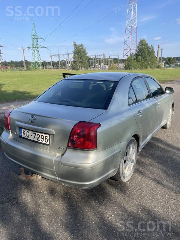 Grey Toyota Avensis 2004 in Cesis, with an engine capacity of 2.00 L and mileage of 302 thousand km for 700 €, photo 2 on AUTOMOTO.COM.LV