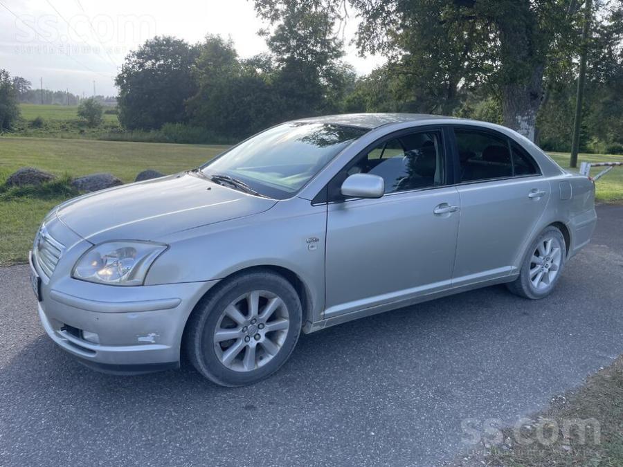 Серый Тойота Авенсис 2004 в Цесис, объемом двигателя 2.00 л и пробегом 302 тыс. км за 700 €, фото 4 на AUTOMOTO.COM.LV