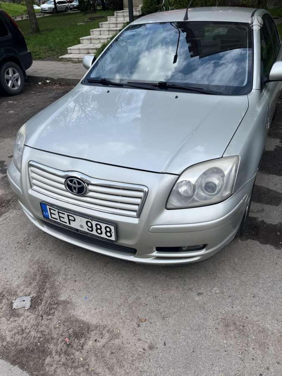 Grey Toyota Avensis 2004 in Kaunas, with an engine capacity of 2.00 L and mileage of 381 thousand km for 920 €, photo 1 on AUTOMOTO.COM.LV