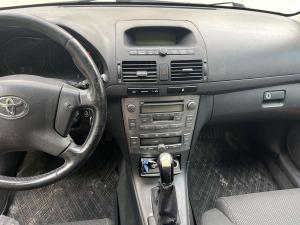 Grey Toyota Avensis 2004 in Kaunas, with an engine capacity of 2.00 L and mileage of 381 thousand km for 920 €, photo 7 on AUTOMOTO.COM.LV