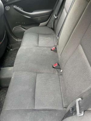 Grey Toyota Avensis 2004 in Kaunas, with an engine capacity of 2.00 L and mileage of 381 thousand km for 920 €, photo 8 on AUTOMOTO.COM.LV
