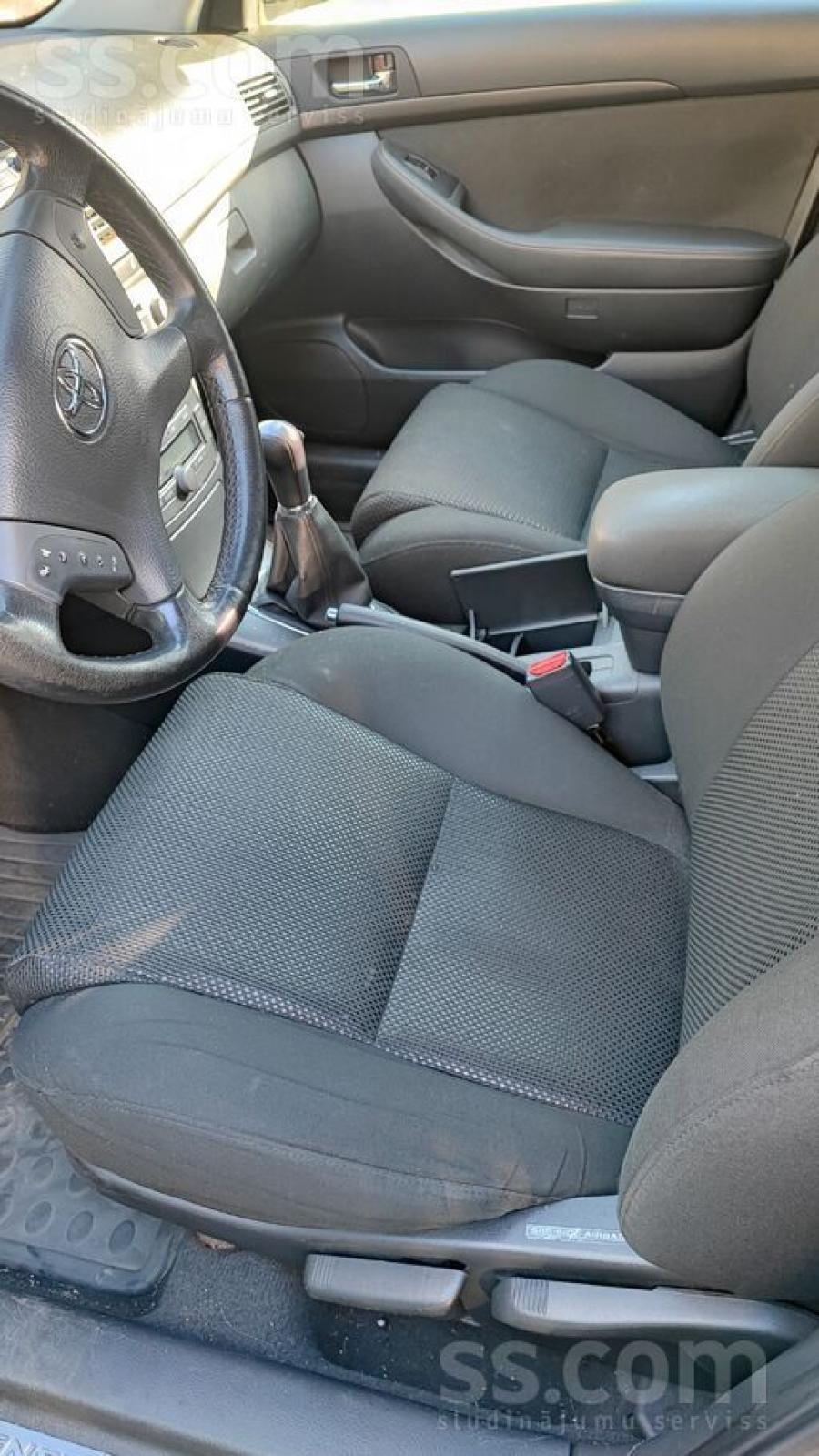 Grey Toyota Avensis 2004 in Riga, with an engine capacity of 1.60 L and mileage of 299 thousand km for 2000 €, photo 7 on AUTOMOTO.COM.LV