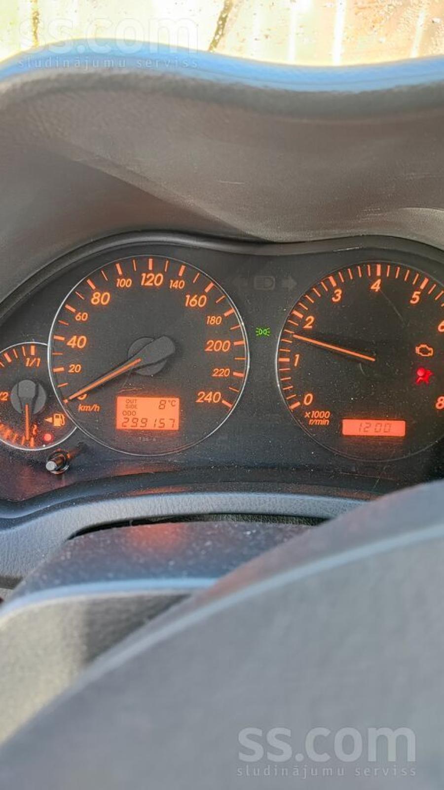 Grey Toyota Avensis 2004 in Riga, with an engine capacity of 1.60 L and mileage of 299 thousand km for 2000 €, photo 8 on AUTOMOTO.COM.LV