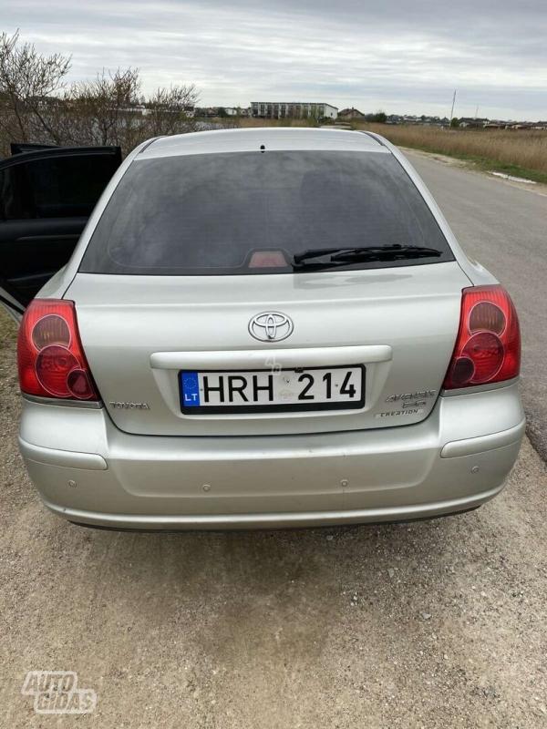 Grey Toyota Avensis 2005 in Klaipeda, with an engine capacity of 2.00 L and mileage of 257 thousand km for 2200 €, photo 2 on AUTOMOTO.COM.LV