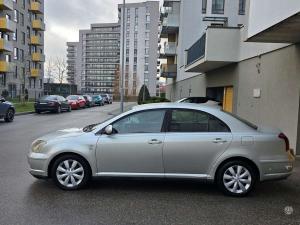 Pelēks Toyota Avensis 2005 Viļņa, ar dzinēja tilpumu 2.00 L un nobraukumu 325 tūkst. km par 750 €, foto 5 vietnē AUTOMOTO.COM.LV