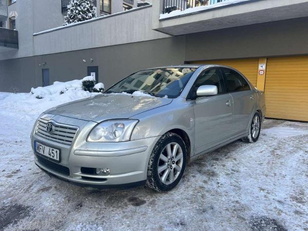 Grey Toyota Avensis 2005 in Vilnius, with an engine capacity of 2.00 L and mileage of 340 thousand km for 1150 €, photo 1 on AUTOMOTO.COM.LV