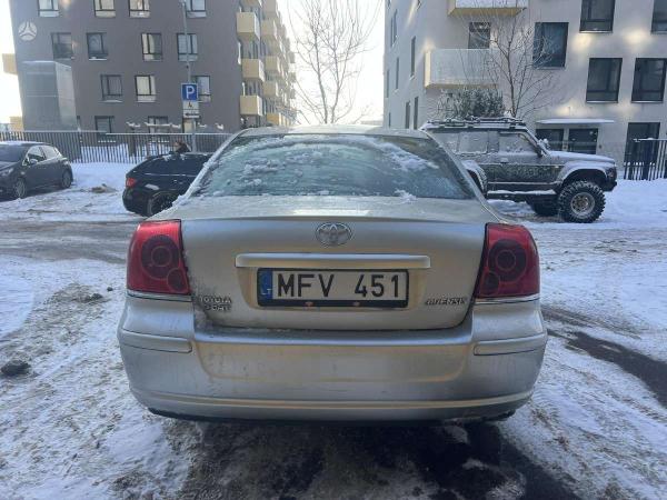 Grey Toyota Avensis 2005 in Vilnius, with an engine capacity of 2.00 L and mileage of 340 thousand km for 1150 €, photo 6 on AUTOMOTO.COM.LV