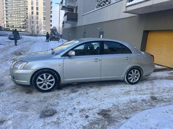 Grey Toyota Avensis 2005 in Vilnius, with an engine capacity of 2.00 L and mileage of 340 thousand km for 1150 €, photo 9 on AUTOMOTO.COM.LV