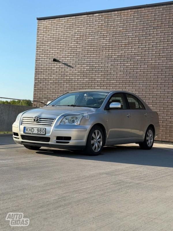 Grey Toyota Avensis 2005 in Vilnius, with an engine capacity of 2.00 L and mileage of 312 thousand km for 1500 €, photo 1 on AUTOMOTO.COM.LV