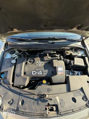 Pelēks Toyota Avensis 2005 Viļņa, ar dzinēja tilpumu 2.00 L un nobraukumu 312 tūkst. km par 1500 €, foto 15 vietnē AUTOMOTO.COM.LV