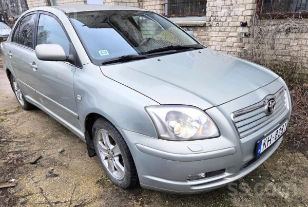 Pelēks Toyota Avensis 2005 Rīga, ar dzinēja tilpumu 2.00 L un nobraukumu 257 tūkst. km par 1300 €, foto 3 vietnē AUTOMOTO.COM.LV