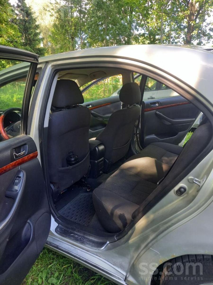 Серый Тойота Авенсис 2005 в Мадона, объемом двигателя 1.90 л и пробегом 388 тыс. км за 1100 €, фото 9 на AUTOMOTO.COM.LV