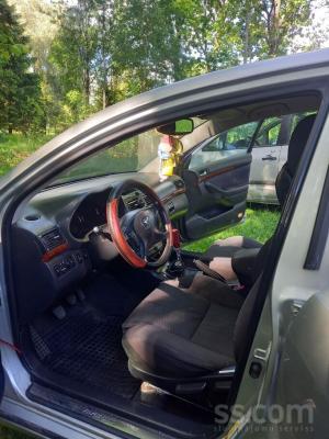 Серый Тойота Авенсис 2005 в Мадона, объемом двигателя 1.90 л и пробегом 388 тыс. км за 1100 €, фото 10 на AUTOMOTO.COM.LV