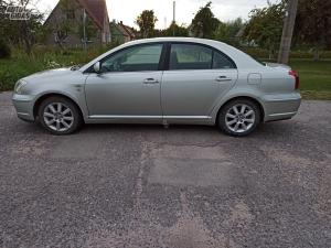 Grey Toyota Avensis 2005 in Vilnius, with an engine capacity of 2.00 L and mileage of 409 thousand km for 1000 €, photo  on AUTOMOTO.COM.LV