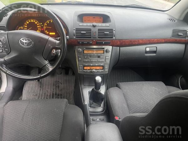 Toyota Avensis 2005 Rīga vietnē Pelēks Toyota Avensis 2005 Rīga, ar dzinēja tilpumu 1.80 L un nobraukumu 268 tūkst. km par 1700 €, foto 5 vietnē AUTOMOTO.COM.LV