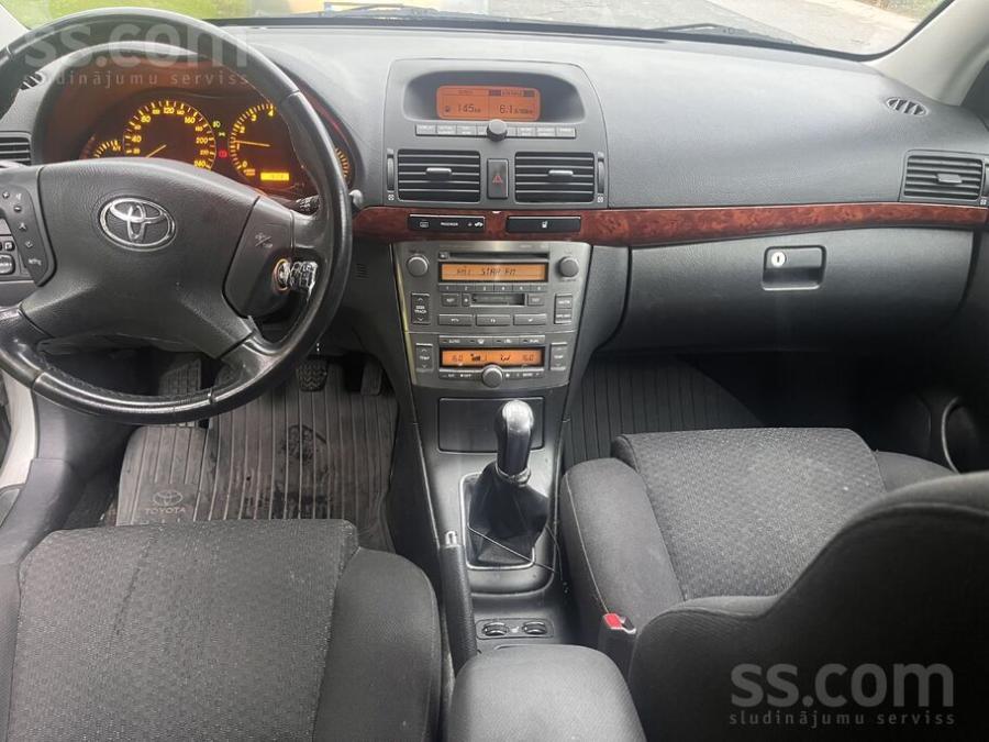 Серый Тойота Авенсис 2005 в Рига, объемом двигателя 1.80 л и пробегом 268 тыс. км за 1700 €, фото 5 на AUTOMOTO.COM.LV