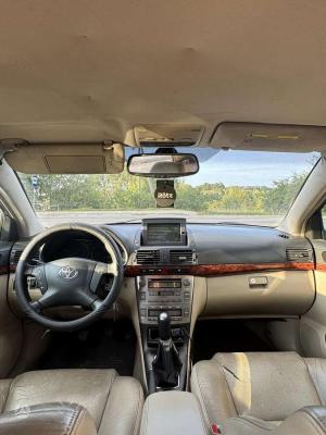 Pelēks Toyota Avensis 2005 Viļņa, ar dzinēja tilpumu 2.00 L un nobraukumu 320 tūkst. km par 1100 €, foto 6 vietnē AUTOMOTO.COM.LV