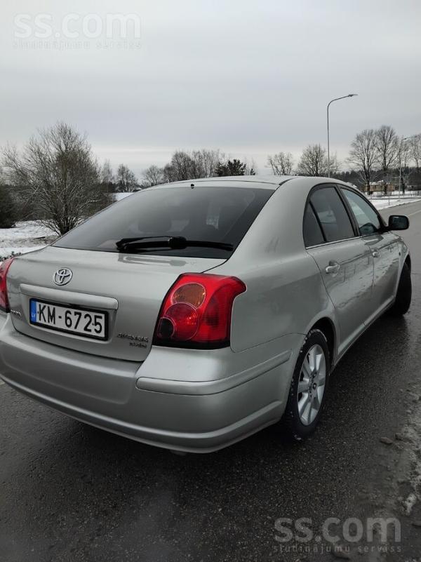 Grey Toyota Avensis 2006 in Riga, with an engine capacity of 2.20 L and mileage of 329 thousand km for 2000 €, photo 6 on AUTOMOTO.COM.LV