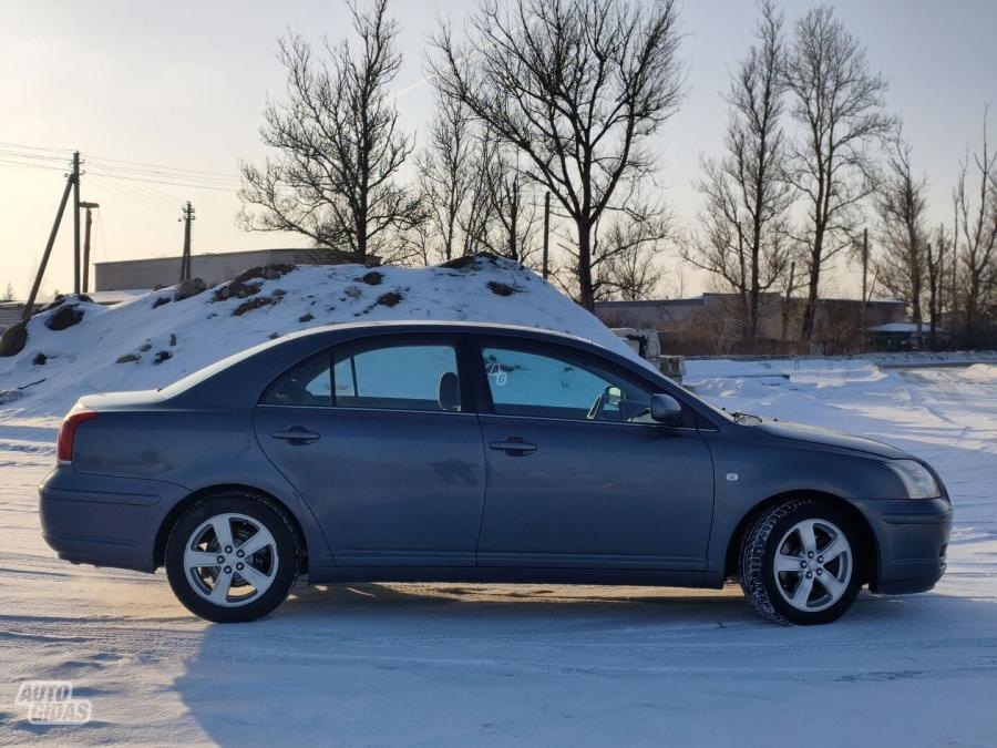 Pelēks Toyota Avensis 2006 Viļņa, ar dzinēja tilpumu 2.00 L un nobraukumu 229 tūkst. km par 2000 €, foto 5 vietnē AUTOMOTO.COM.LV