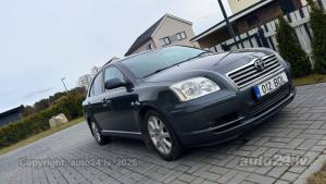 Pelēks Toyota Avensis 2006 Tallina, ar dzinēja tilpumu 2.20 L un nobraukumu 206 tūkst. km par 2500 €, foto  vietnē AUTOMOTO.COM.LV