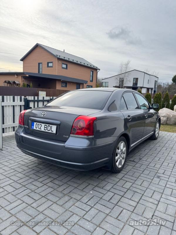Grey Toyota Avensis 2006 in Tallinn, with an engine capacity of 2.20 L and mileage of 206 thousand km for 2500 €, photo 3 on AUTOMOTO.COM.LV