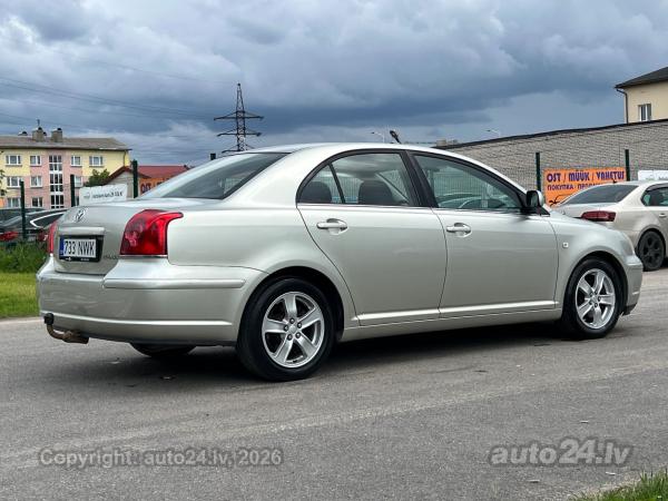 Серый Тойота Авенсис 2006 в Нарва, объемом двигателя 2.00 л и пробегом 342 тыс. км за 1999 €, фото 5 на AUTOMOTO.COM.LV