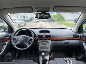 Серый Тойота Авенсис 2006 в Нарва, объемом двигателя 2.00 л и пробегом 342 тыс. км за 1999 €, фото 12 на AUTOMOTO.COM.LV